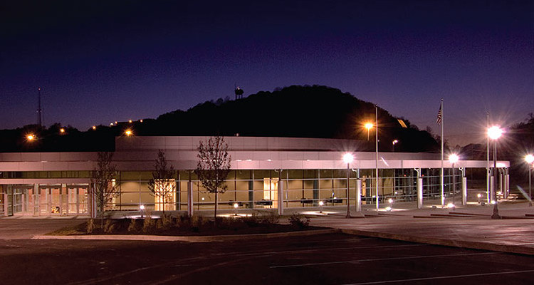 Calif. man arrested, questioned by feds after demanding tours of New ...